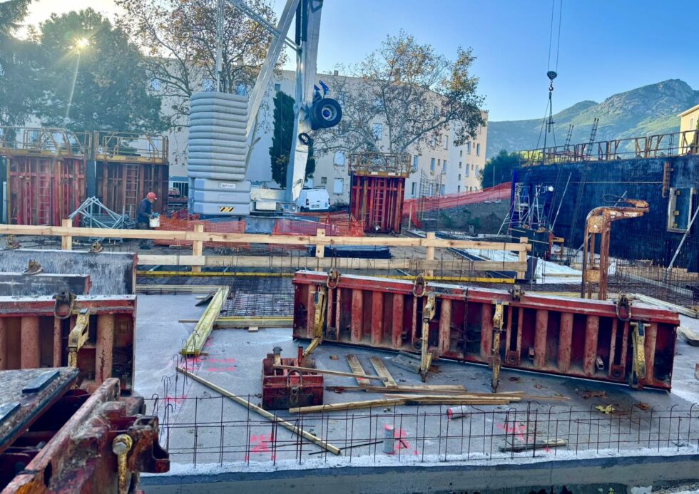 TRAVAUX - Le chantier de la "Maison des Jeunes" est en cours - Mairie Calvi